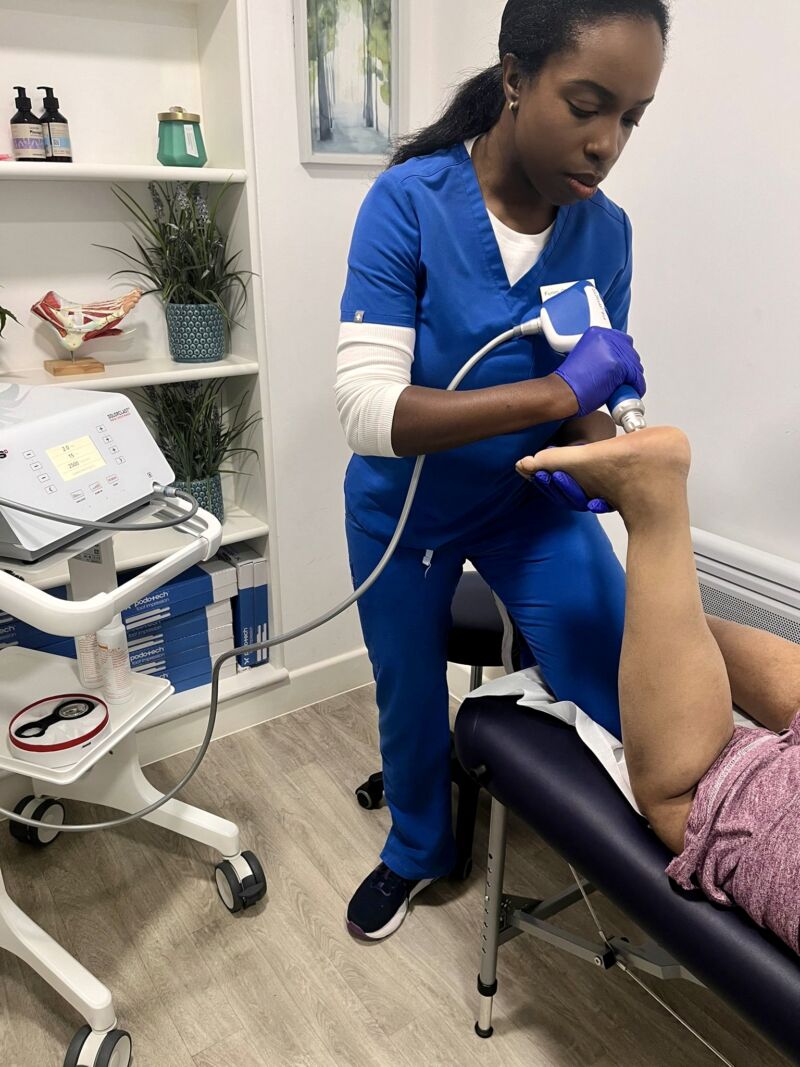 Shockwave Therapy | Treatments | Chiltern Wellbeing